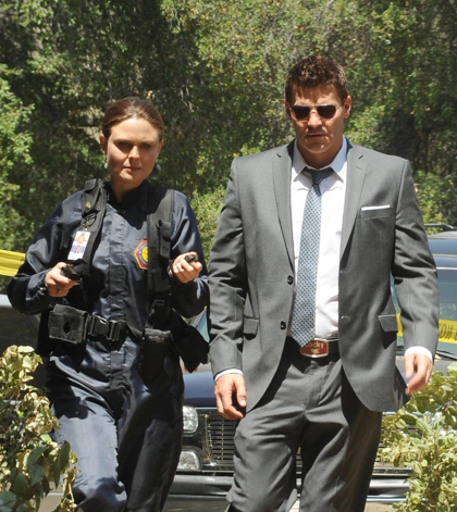 Bones Bosses Tease Season's End "Heroes And Villains Will Be Reversed"