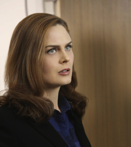 Bones: First Look Images & 2 New Sneak Peeks From "The Heiress in the Hill"