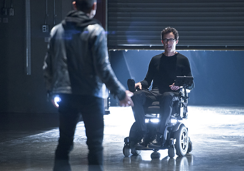 TV REVIEW: The Flash Questions if Compassion is a Weakness in "Power ...