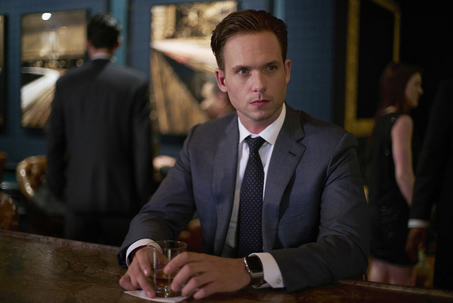 Suits Review: Hardman Draws First Blood in "Uninvited Guests"