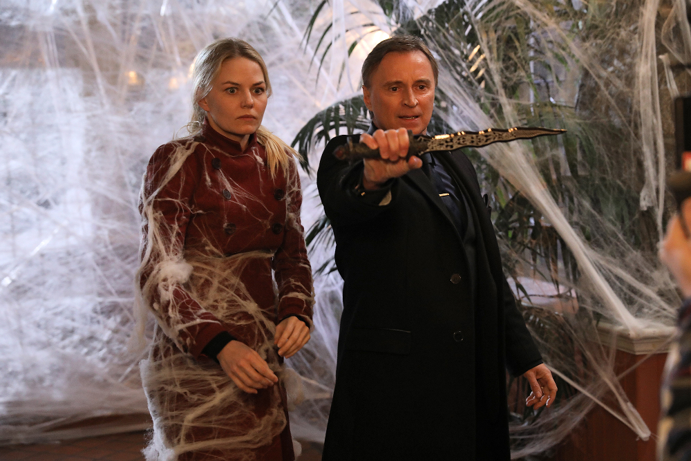 ONCE UPON A TIME Recap: "Mother's Little Helper"