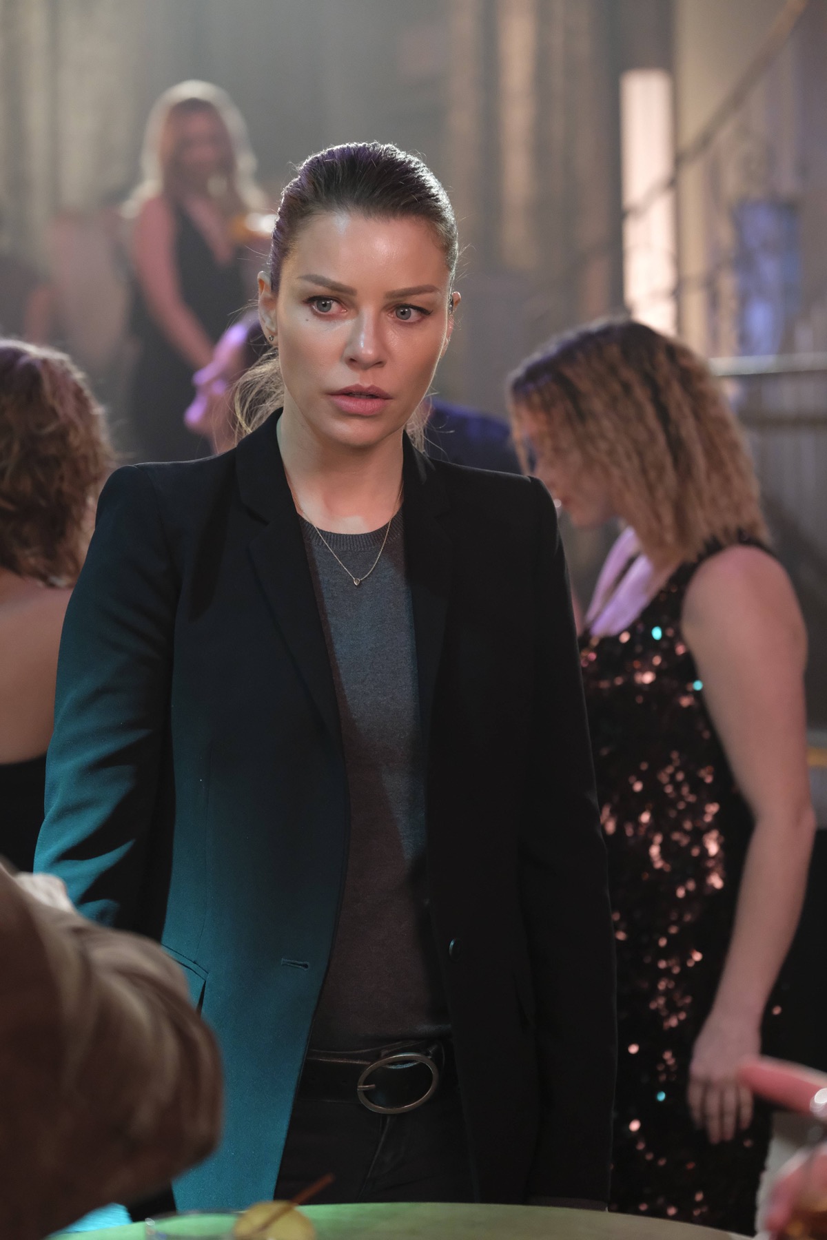 Lucifer Episode 3x07 "Off the Record" Photos