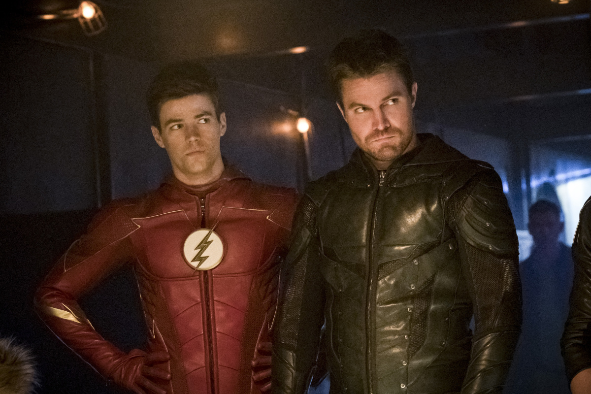 The Flash 'Crisis on Earth X' Part 3 Recap: Familiar Strangers to the ...
