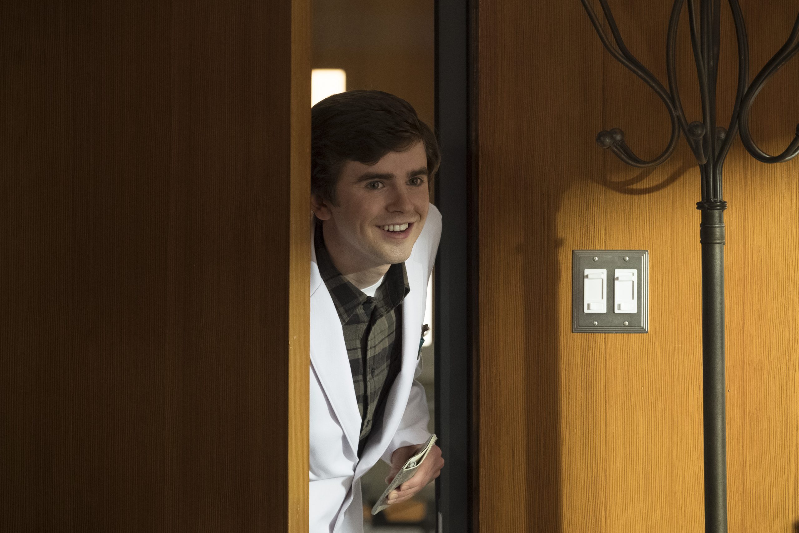 'The Good Doctor' Season 1, Episode 17 'Smile' Recap: Restoring ...