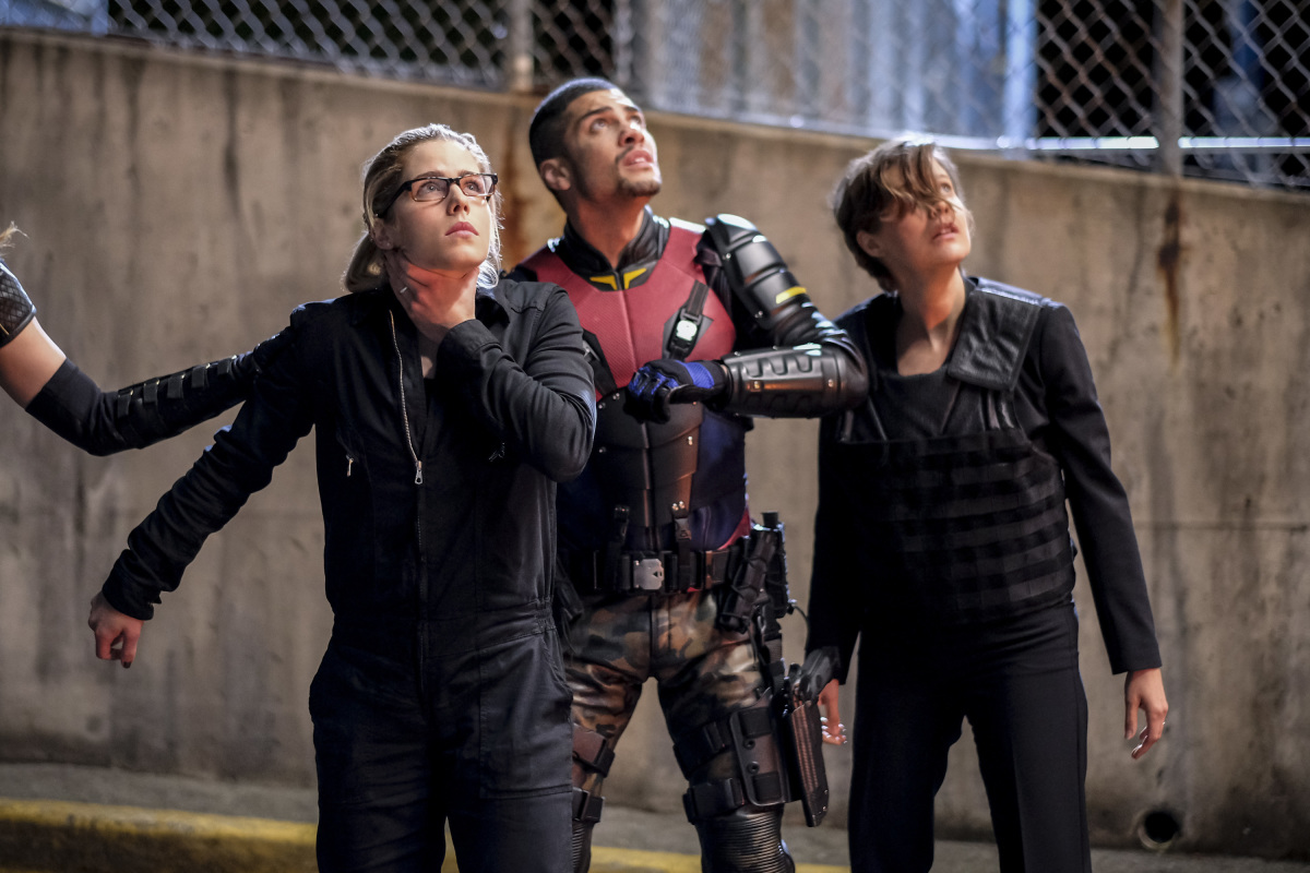 ARROW Review: "The Ties That Bind"