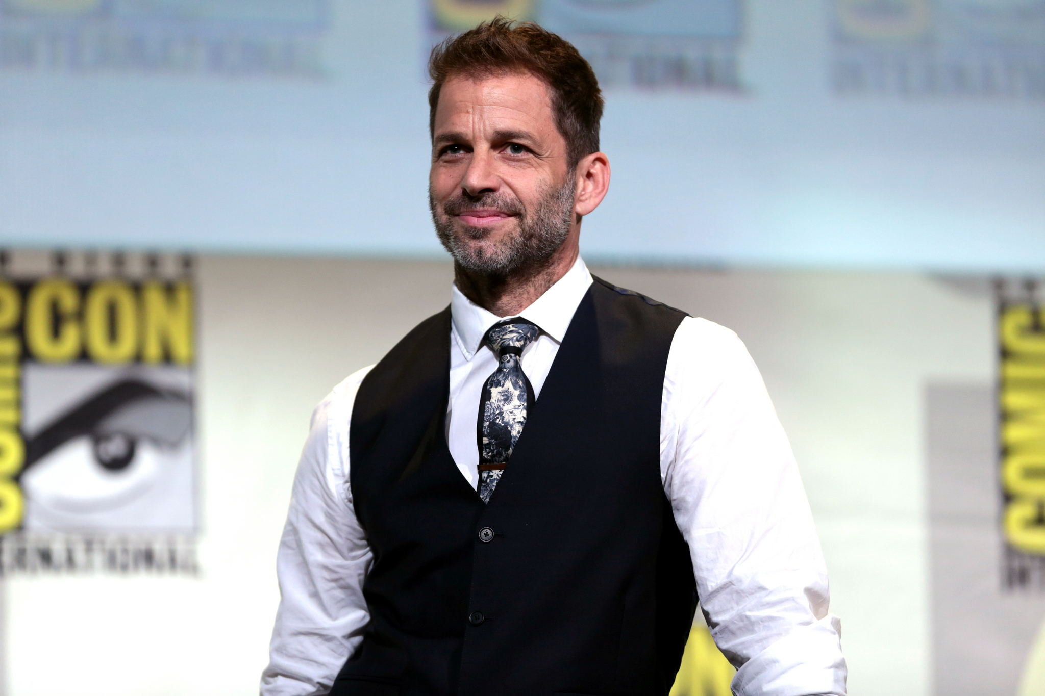 Director Zack Snyder to Helm Netflix Zombie Thriller 'Army of the Dead'
