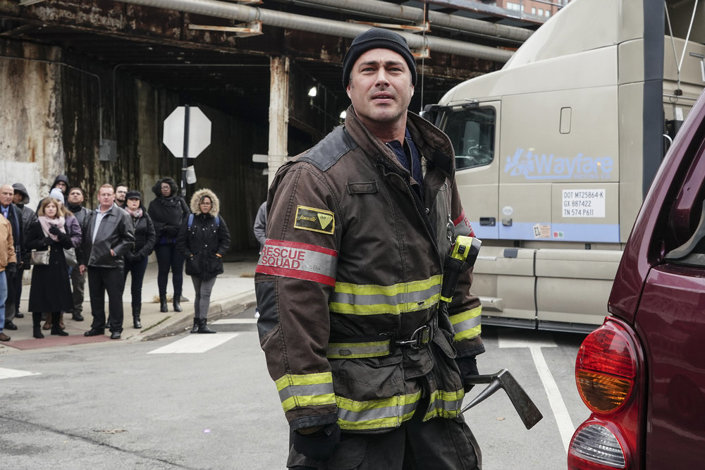 CHICAGO FIRE Season 7 Episode 10 "Inside These Walls" Photos