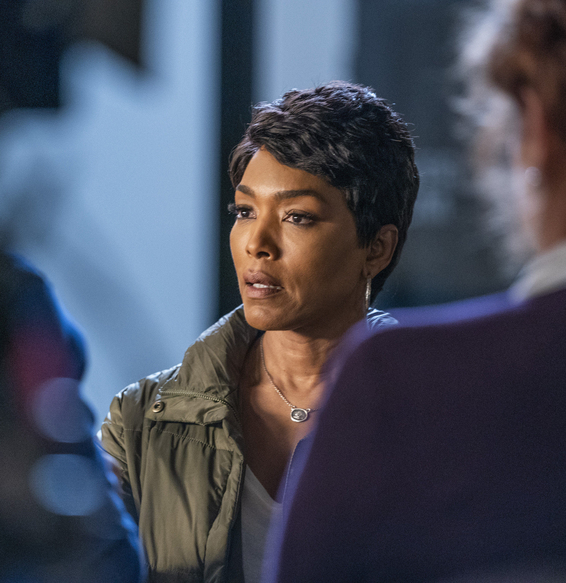 9-1-1 Episode Season 2 Episode 13 "Fight or Flight" Photos