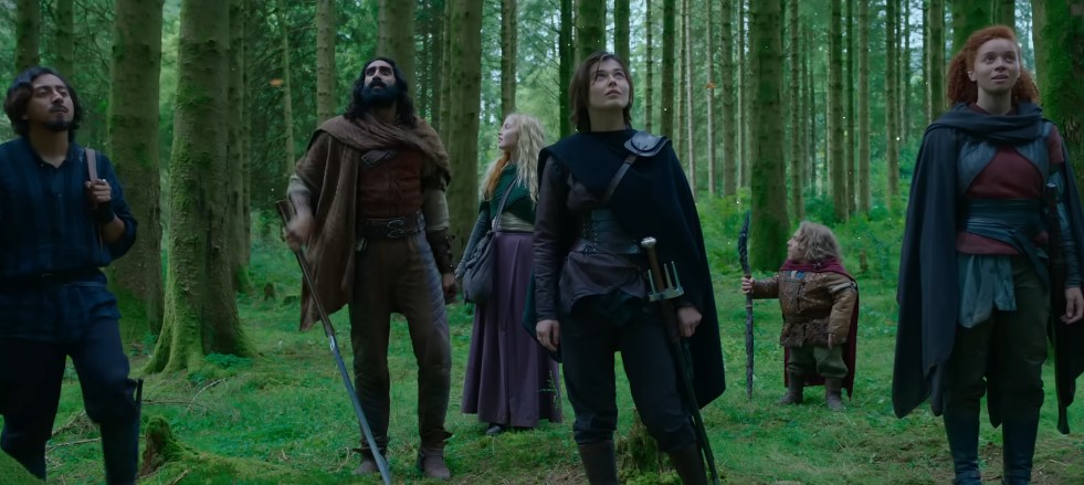 New Behind-The-Scenes Images from Willow Showcase the Cast