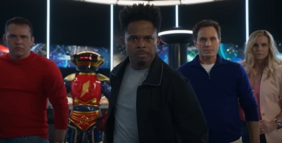 It’s Morphin’ Time in Sneak Peek from Mighty Morphin Power Rangers ...